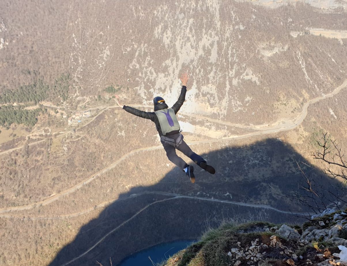 Terminal Cliff Tracking BASE Jumping Course - BASE Spirit